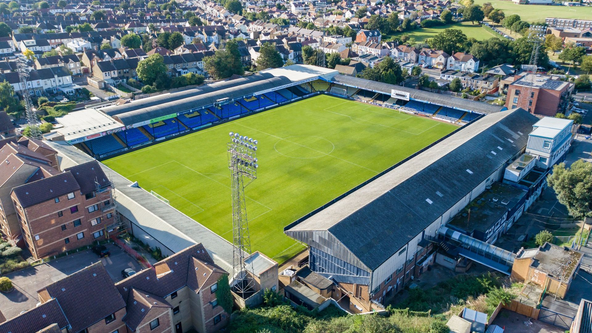 (14:45 KO) ESSEX VS NORTH LONDON charity football game, Roots hall ...